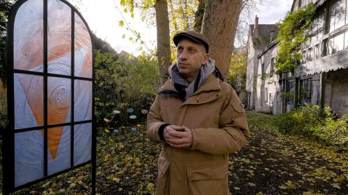 Vidéo Le vitrail pop art selon Vincent Pascal | Culture Culture ...